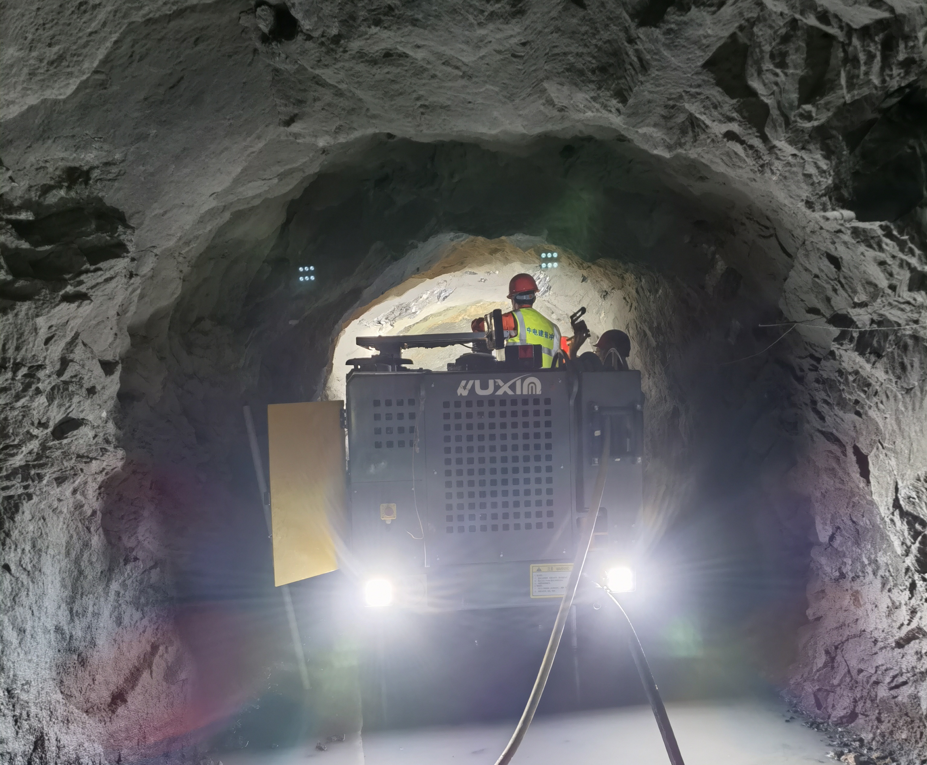 Tunnel construction equipment, Non-coal mining equipment, Mining ...